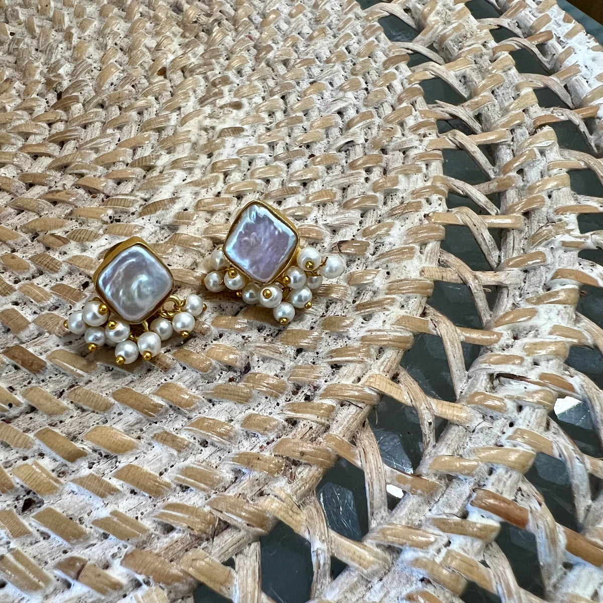 Che Earrings – DruzyDamsel